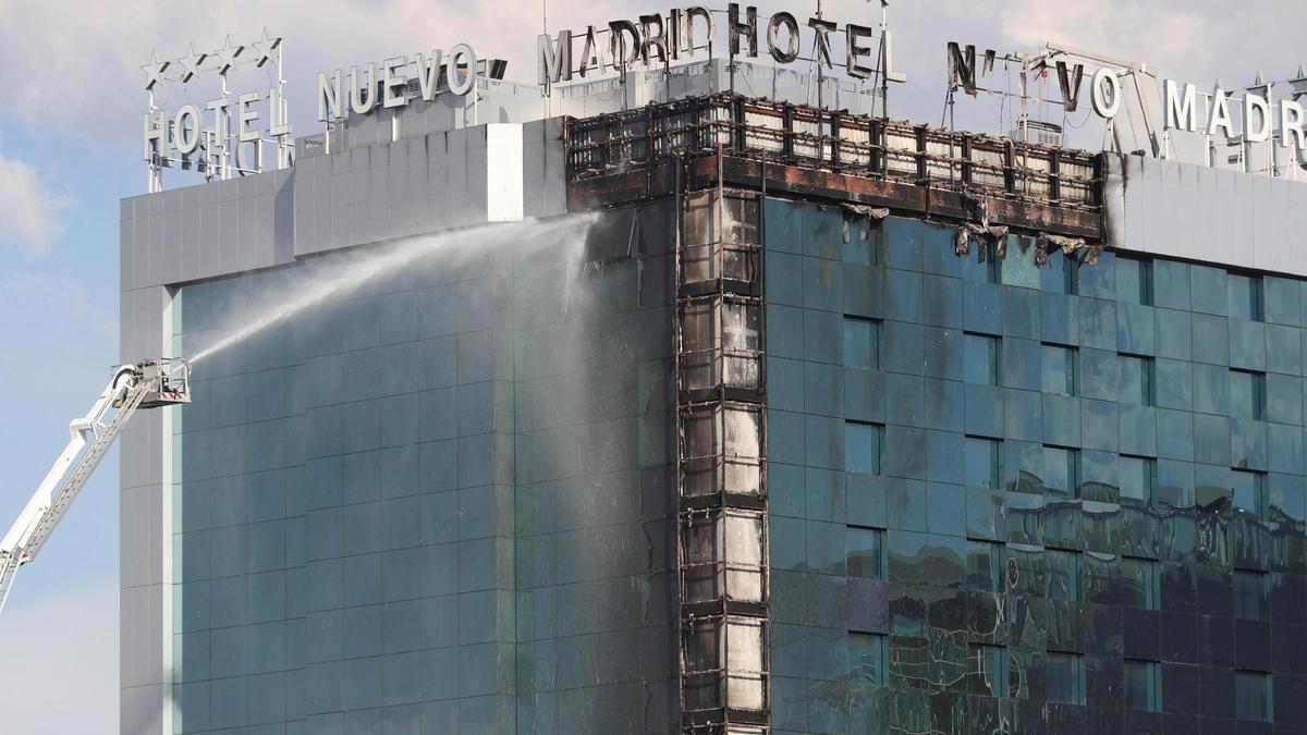 Un hotel de Madrid sufre un aparatoso incendio