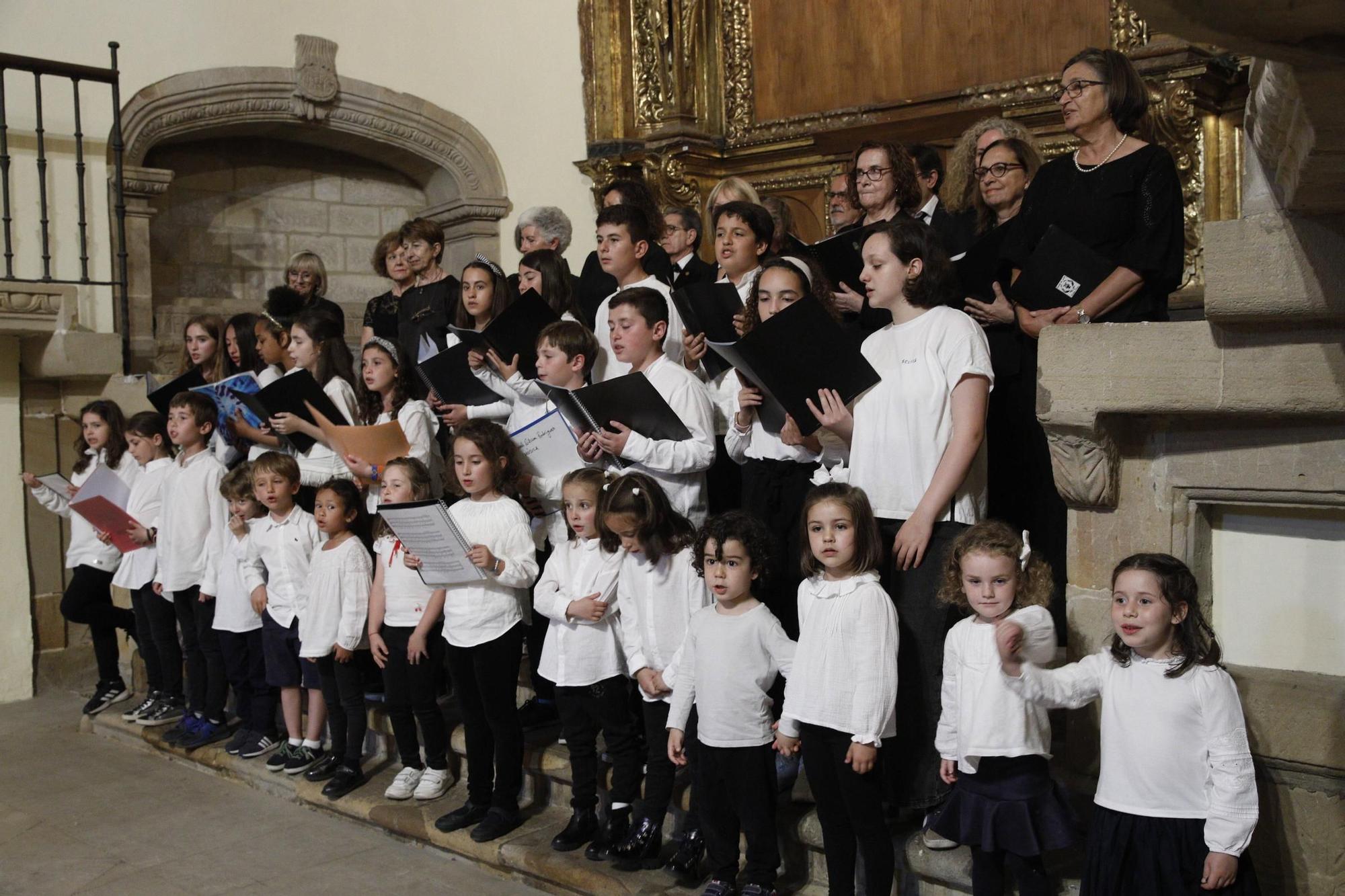 En imágenes: La Escuela de Música Enrique Truan celebre sus 80 años en ...