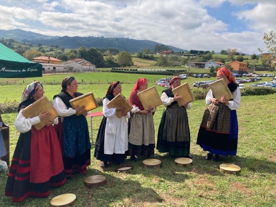 Lino, nueces y tradición en Camoca: así fue la fiesta de la localidad ...