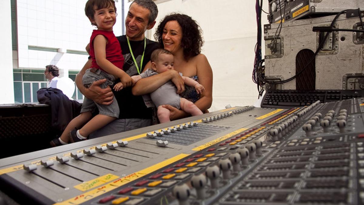 La familia electrónica