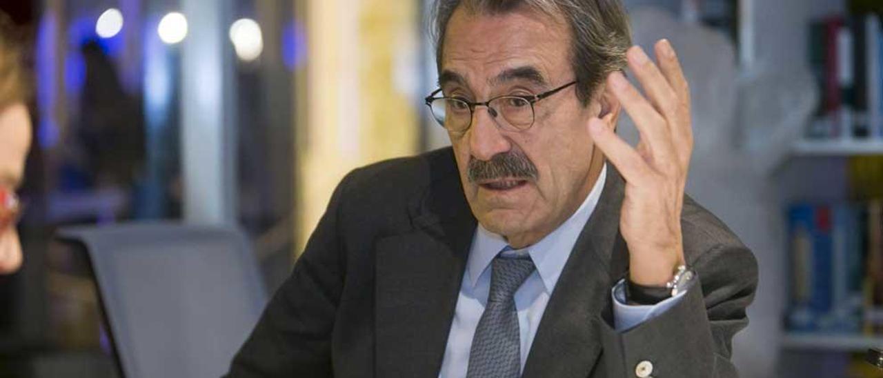 Emilio Ontiveros: "España tiene una capacidad limitada de maniobra ante ...