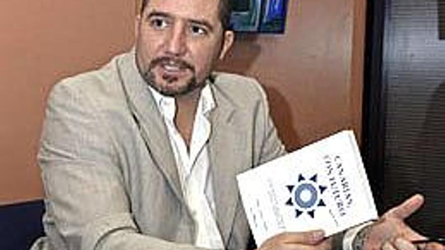 "El modelo de desarrollo canario está agotado"