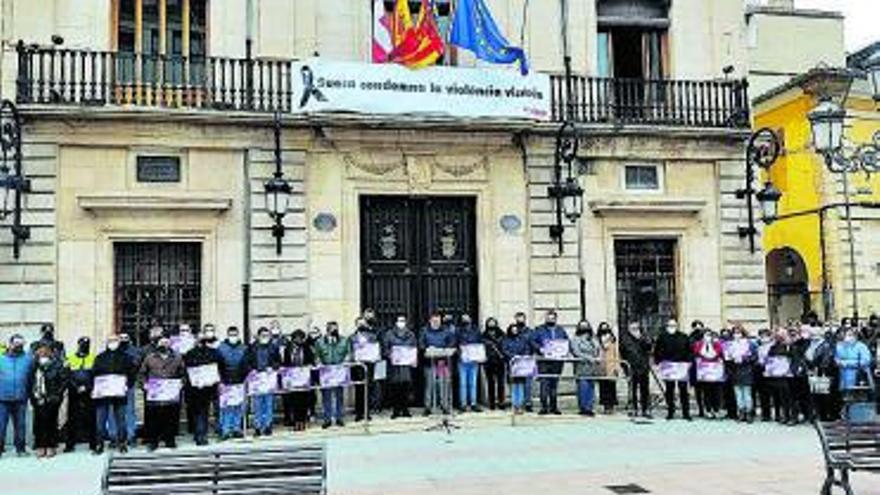 Ellos nos miran sin comprender - Levante-EMV