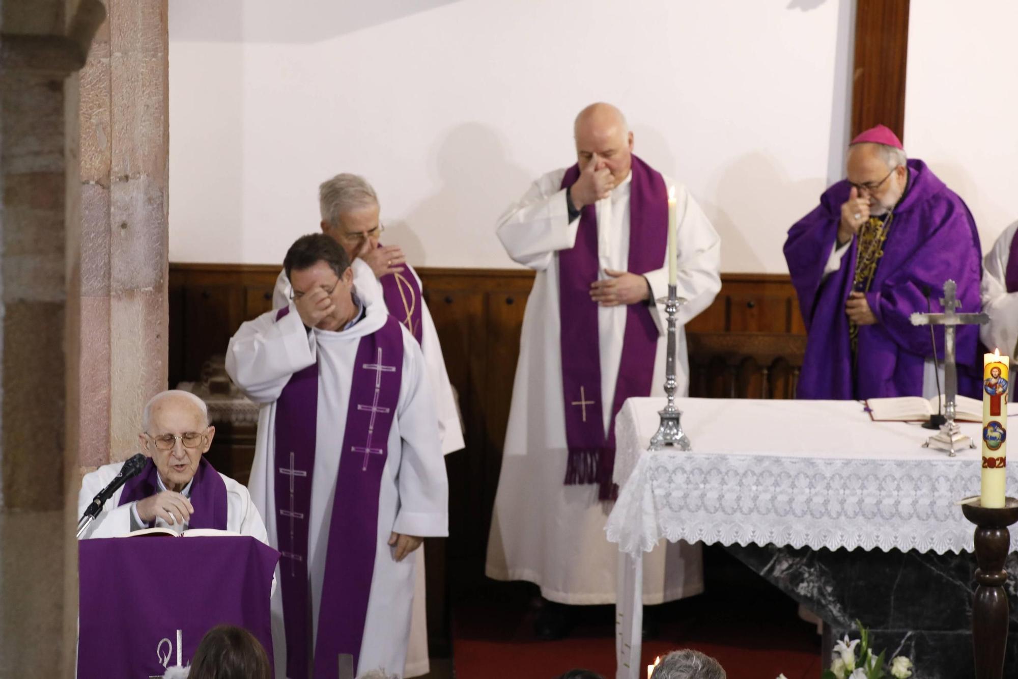 El multitudinario funeral por el párroco José Manuel Alonso, en imágenes