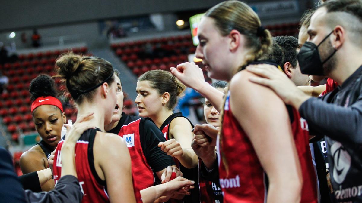 Merritt Hempe renueva un año más con el Casademont femenino