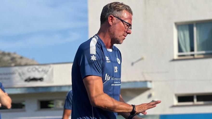 SEGUNDA RFEF | José Contreras, 250 partidos como entrenador del Andratx