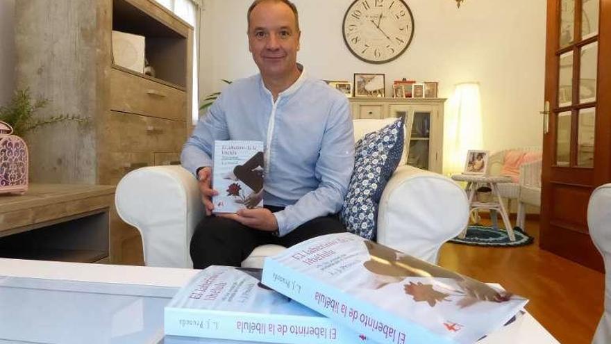 La violencia machista, eje de la primera novela del jefe de la Policía ...