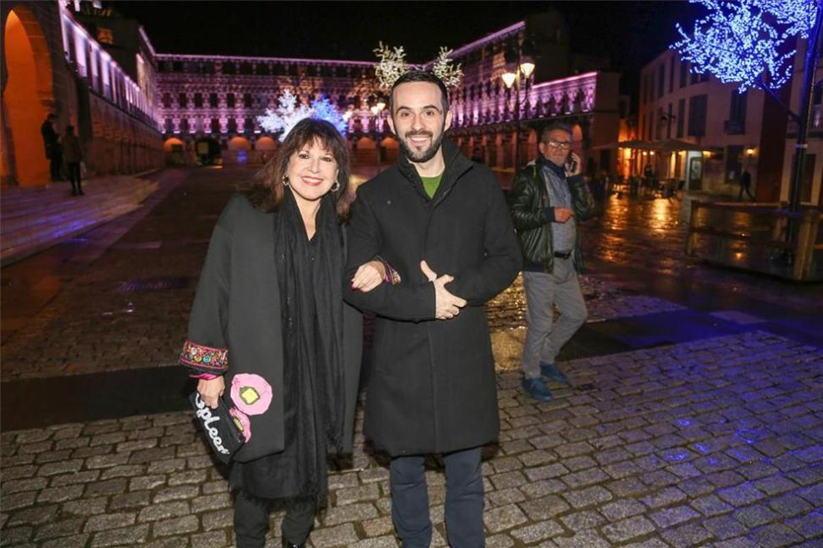 Loles León y Julián Quintanilla dan el pistoletazo de salida al ...