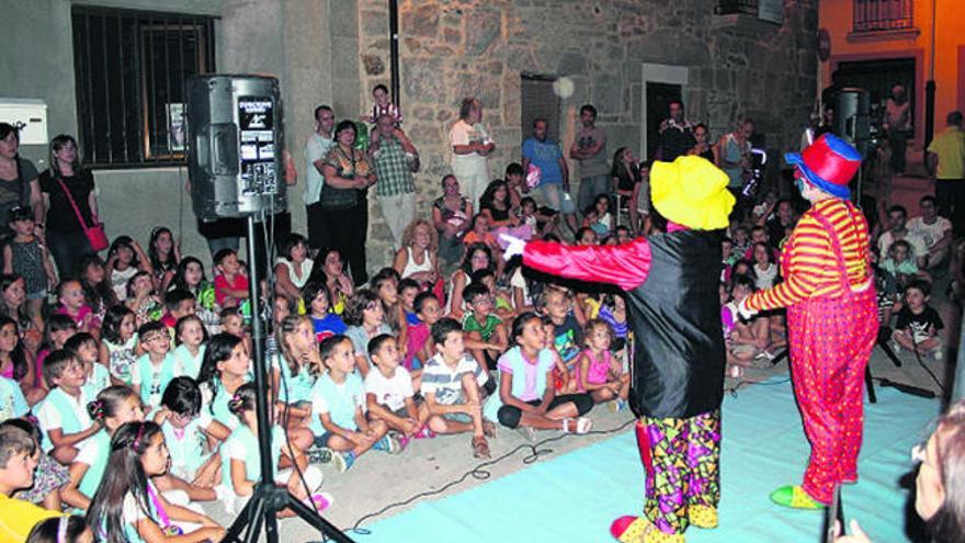 Los niños simpatizan con Palillo y Botijo - La Opinión de Zamora