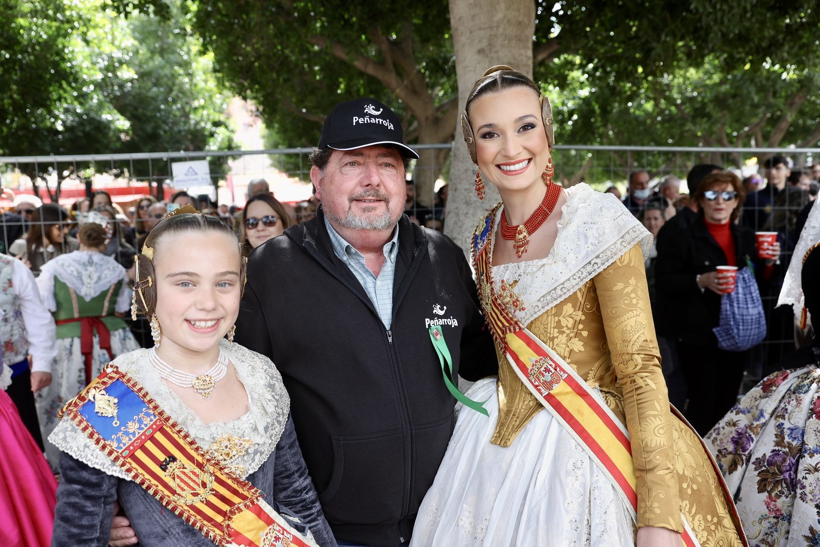 La Fallera Mayor de València, Berta Peiró, cierra la Ofrenda a la ...