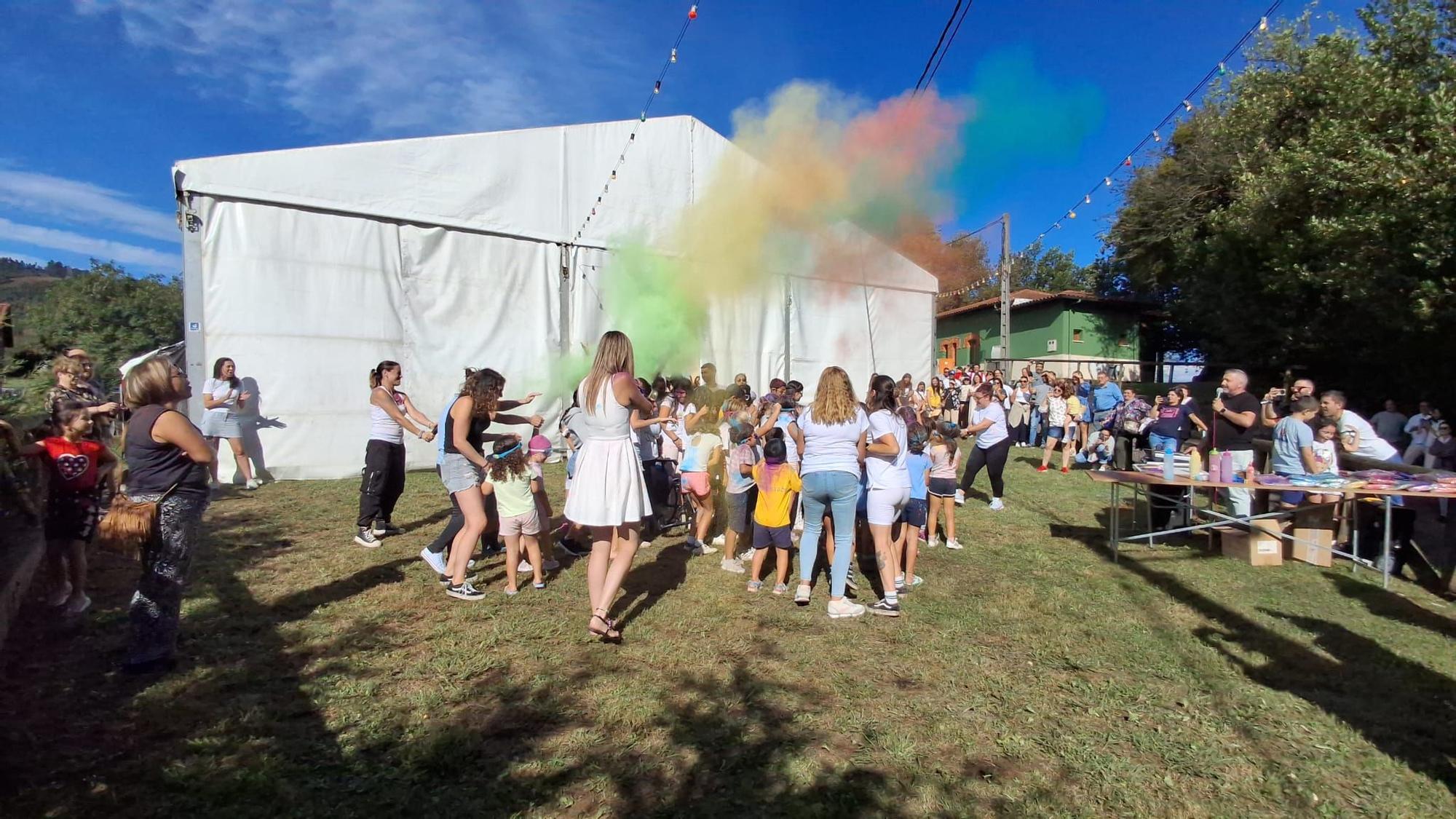 En imágenes: La Guía, Serín y Cimadevilla mantienen el ritmo festivo
