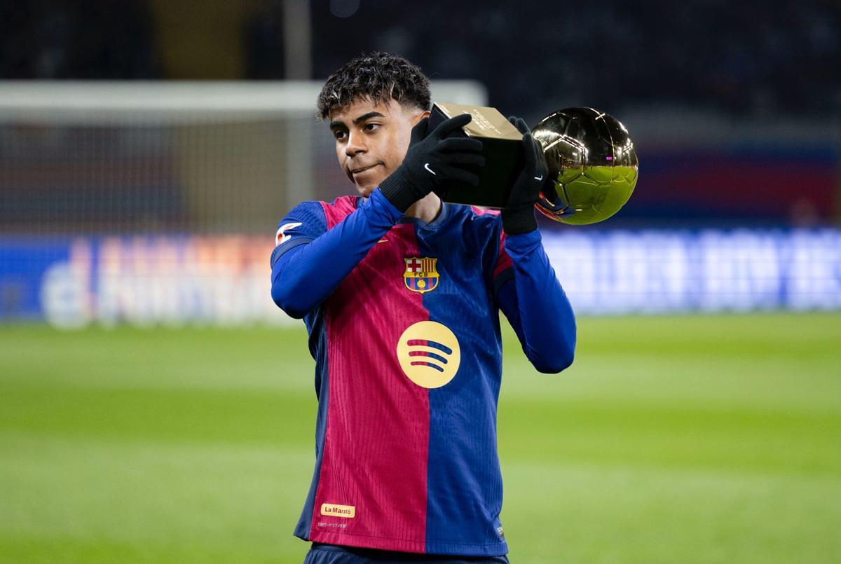 Messi felicita a Lamine y Vicky por el Golden boy y Golden girl