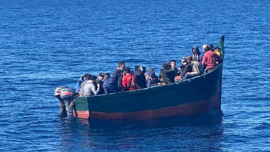 Llegan a Canarias cuatro pateras con 204 inmigrantes, 26 de ellos menores