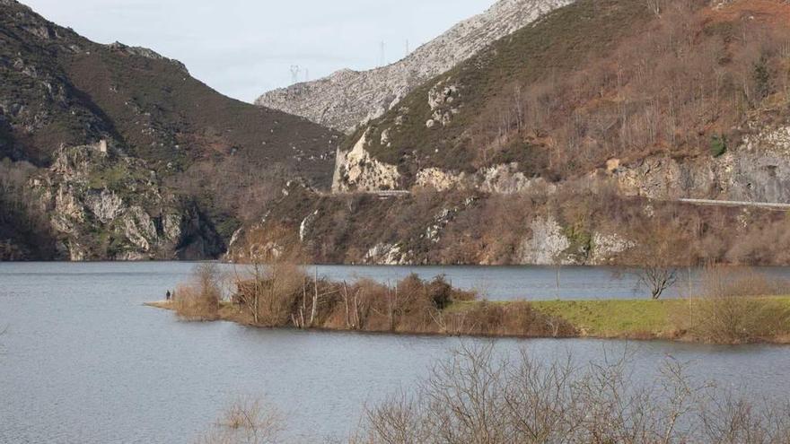 Dos embalses, diferentes usos