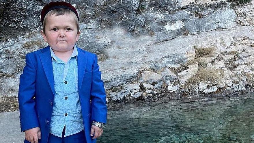 Hasbullá Magomedov, la 'miniestrella' más viral que viene de Rusia