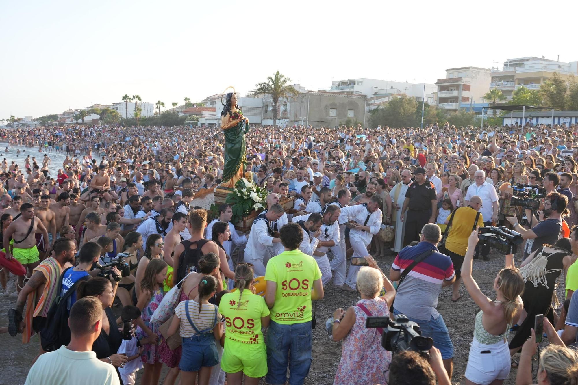 Todas las fotos del desembarco de la patrona de Moncofa, Santa María ...
