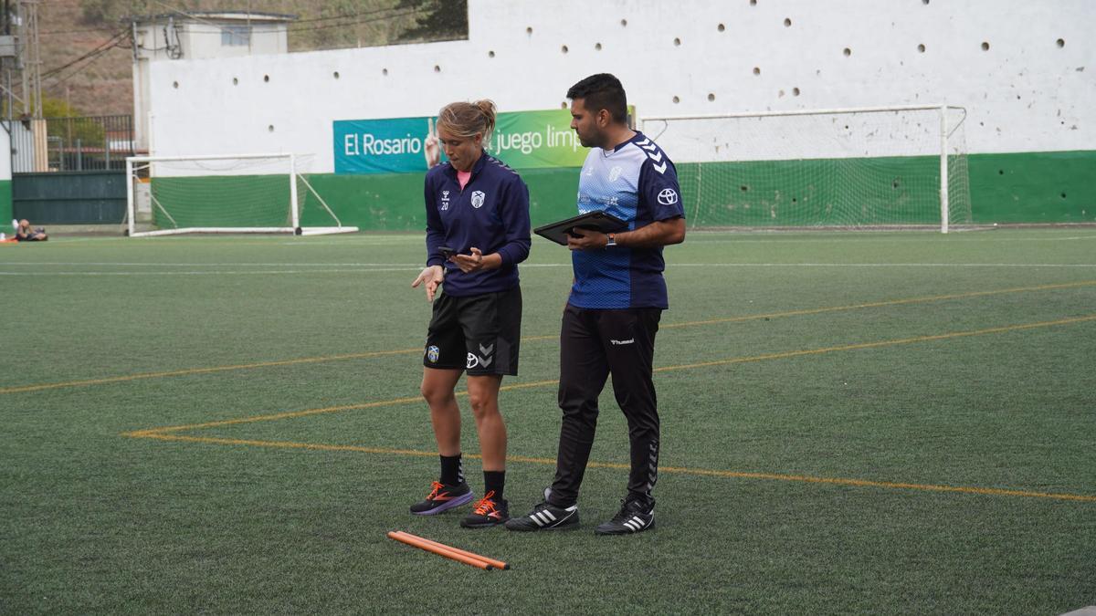 UD TENERIFE: María Estella, compromiso dentro y fuera del césped