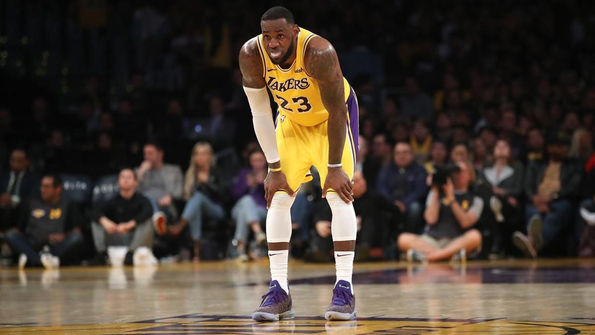 Vídeo: la increíble jugada de fútbol de Lebron James