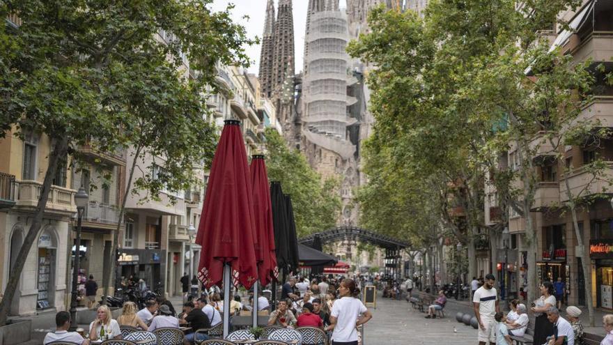 L’avinguda de Gaudí deixarà de tenir fixes les terrasses entre la ...