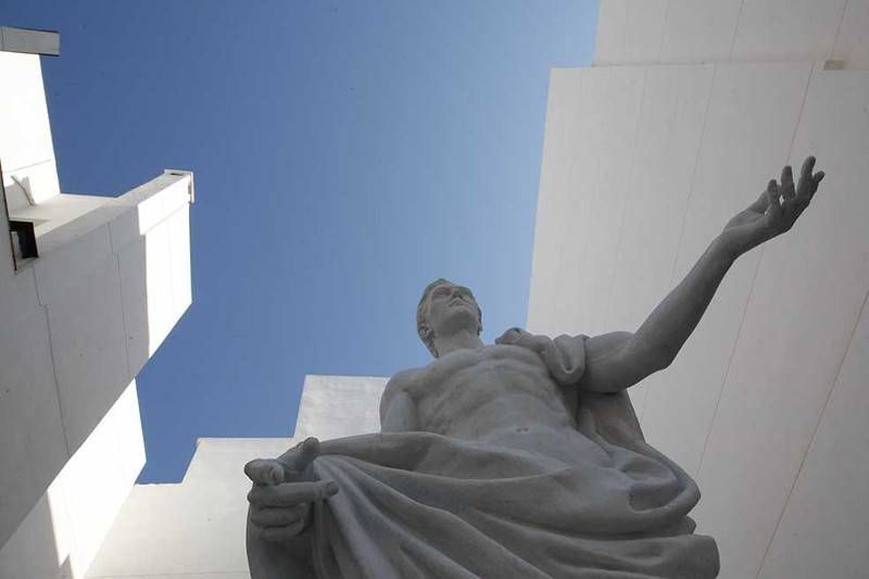 La nueva estatua de Claudio Marcelo - Diario Córdoba