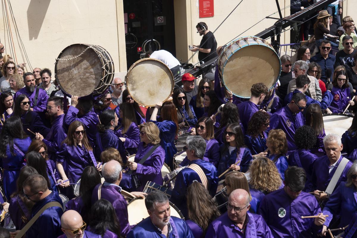El tradicional acto de Romper la Hora en Calanda | FOTOS