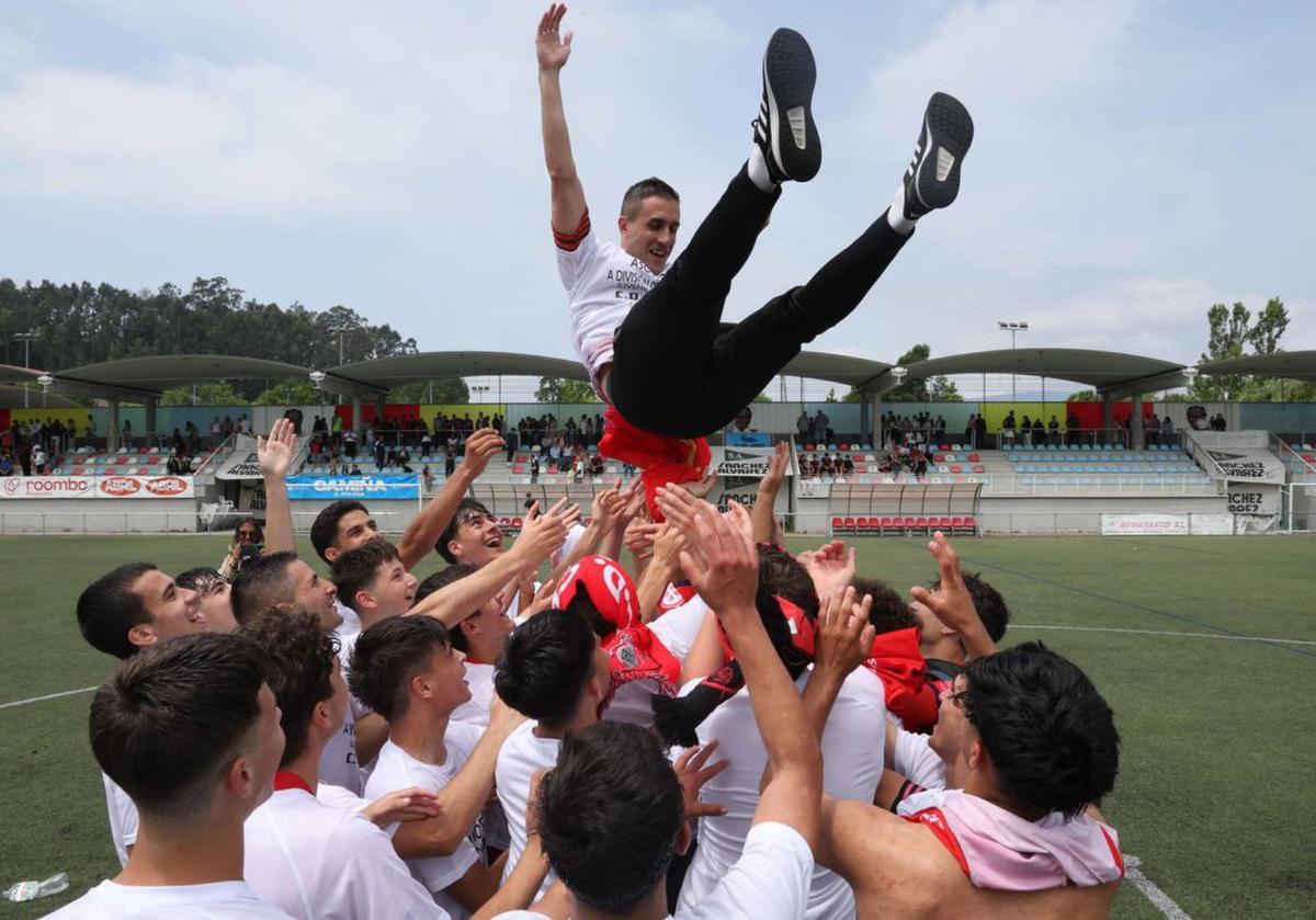 Choco y Val Miñor vuelven a la élite