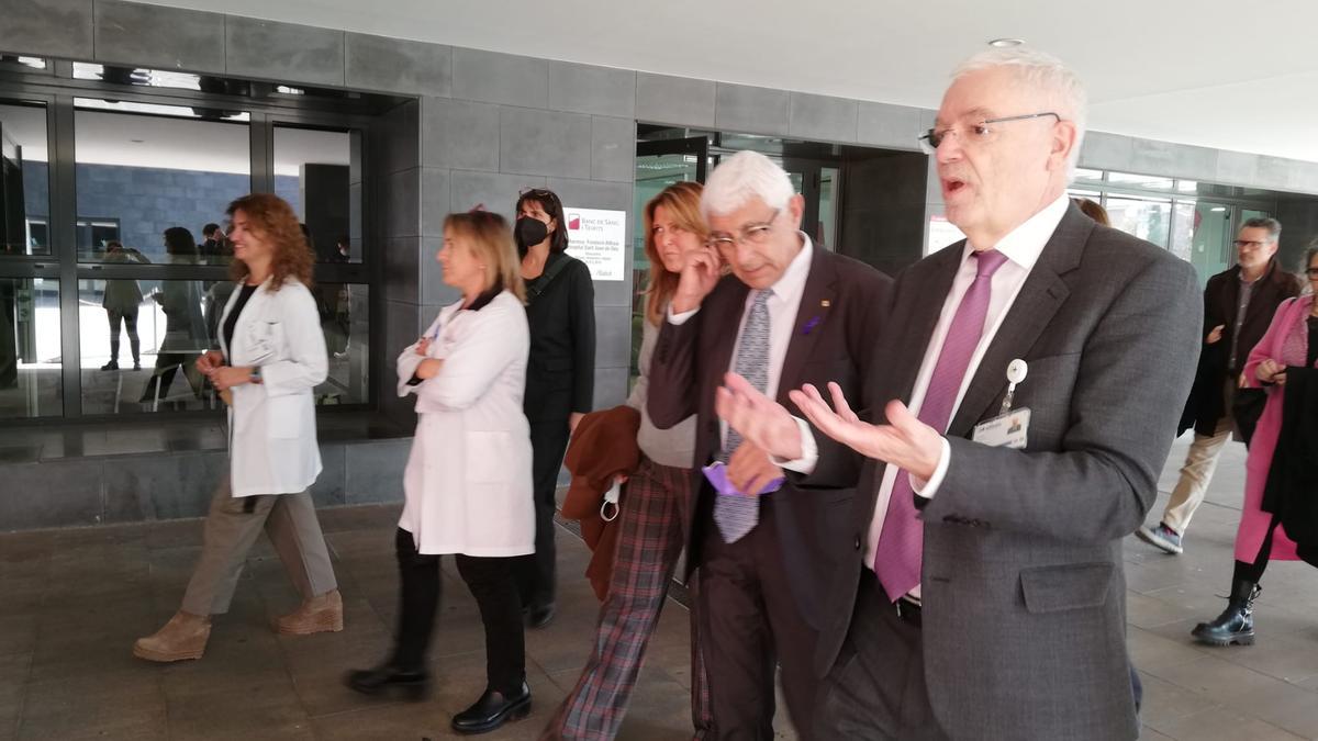 El conseller de Salut participa en una concentració pel 25-N a l ...