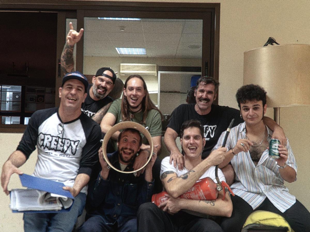 MÚSICA | La música de Naife, grupo canario y emergente de rock & roll, debuta en directo: "No ...