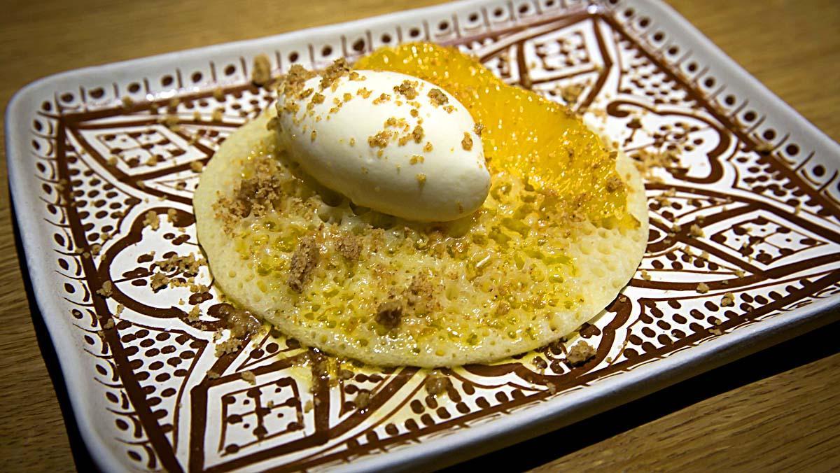 Crepe Baghrir del restaurante Zinbar