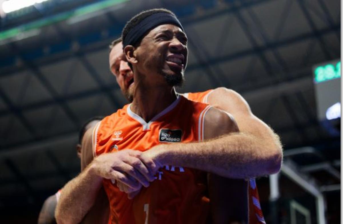 Kameron Taylor, exjugador del Unicaja y estrella ahora del Valencia ...