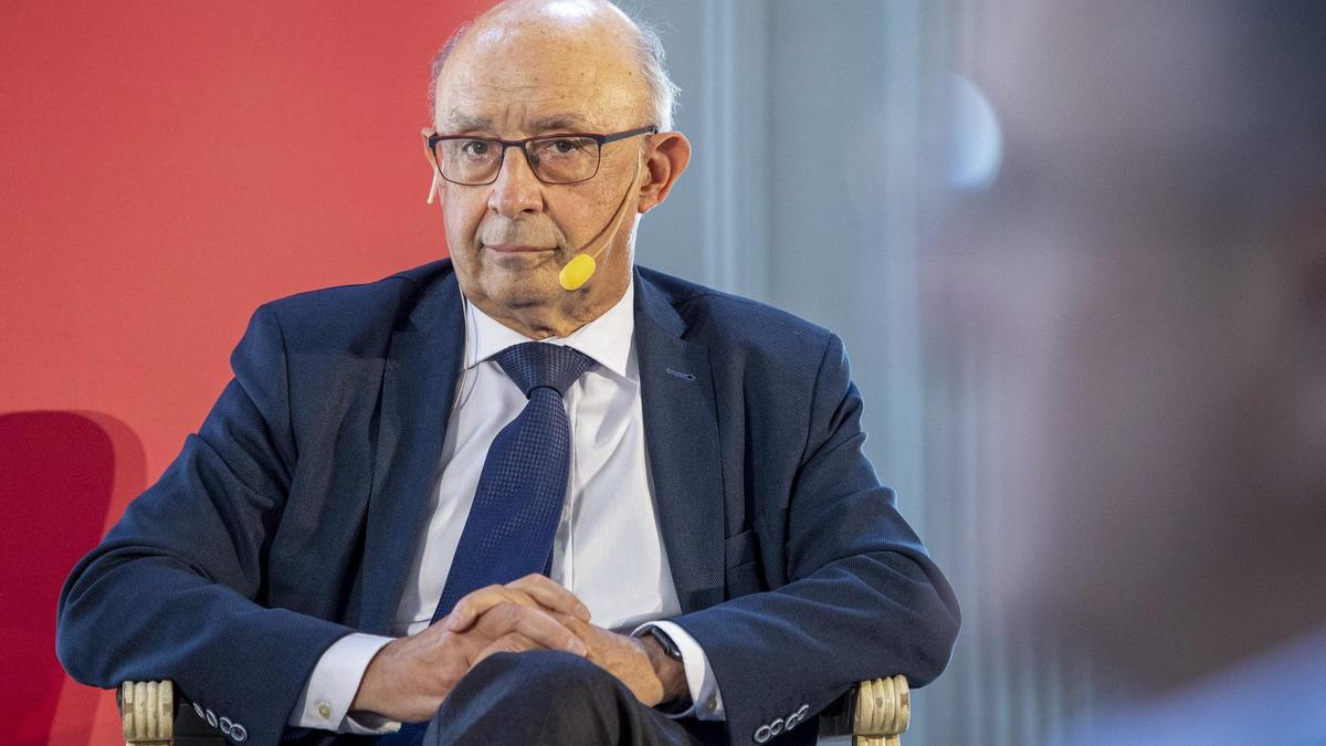 CASO MONTORO | La Fiscalía pide investigar los bienes de Montoro y su ...