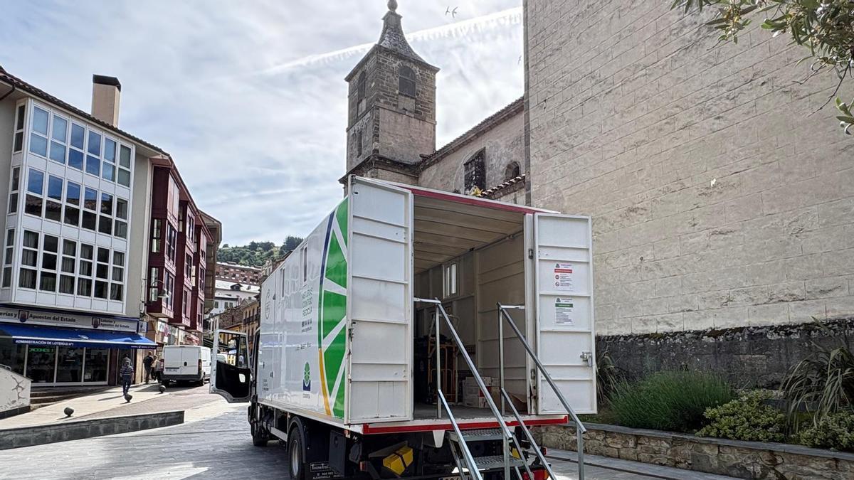 Día de visita del punto limpio móvil en Cangas del Narcea: este mes ...
