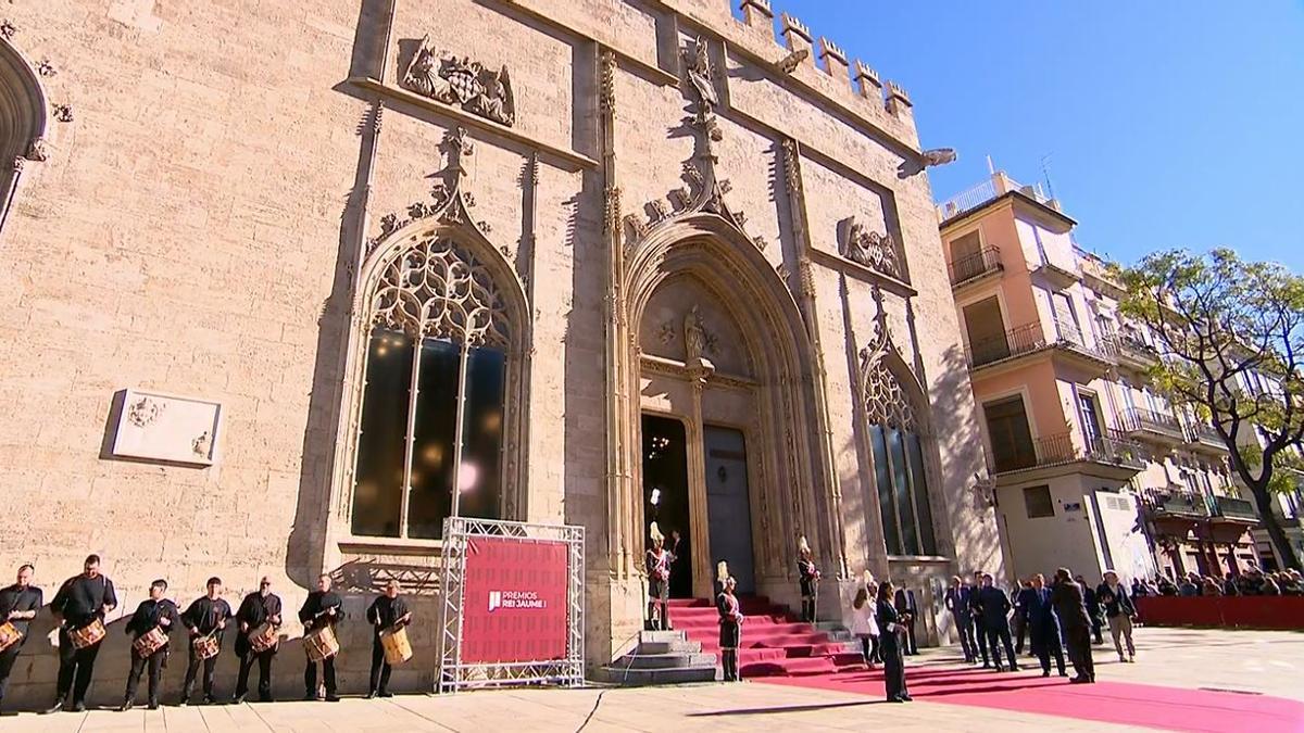 Directo Rey Felipe en València: Inaugura el curso universitario y ...
