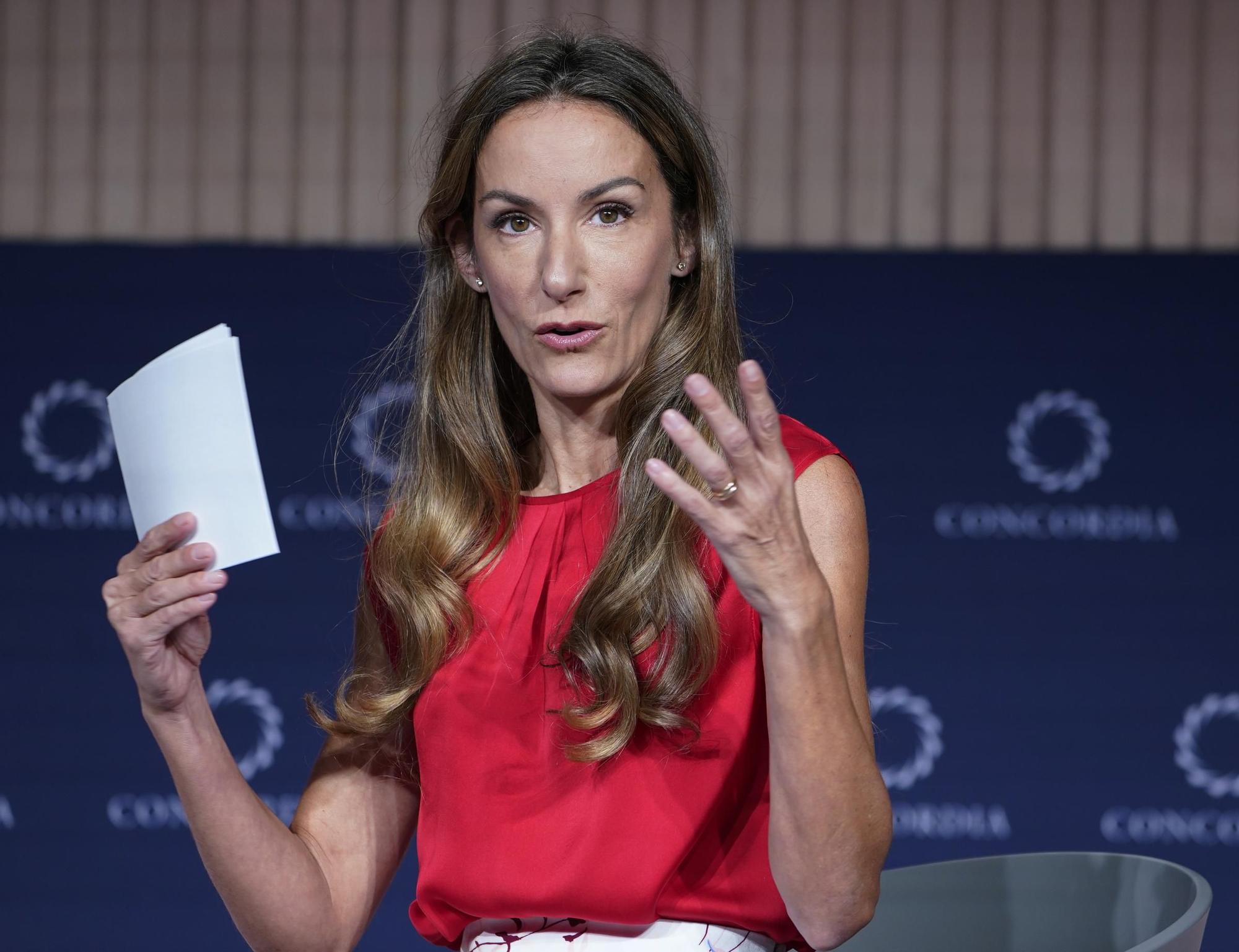 La coincidencia estilística de la reina Letizia y Telma Ortiz que las vuelve más parecidas que ...