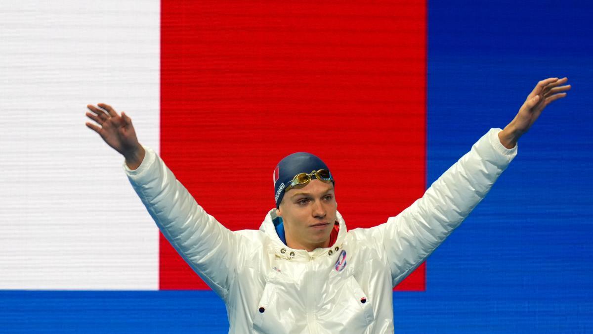 Natación | El campeón francés León Marchand se toma un respiro