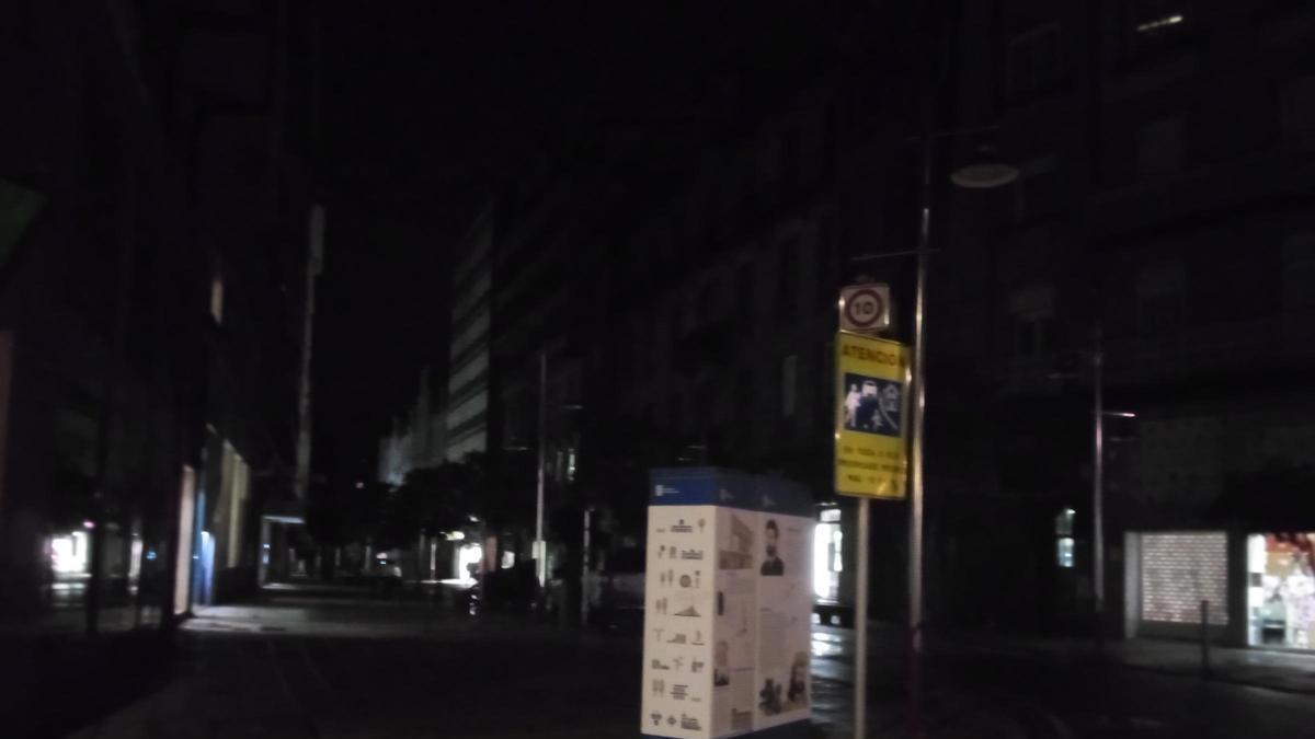 Una tormenta eléctrica deja sin luz a parte de la ciudad de Pontevedra ...