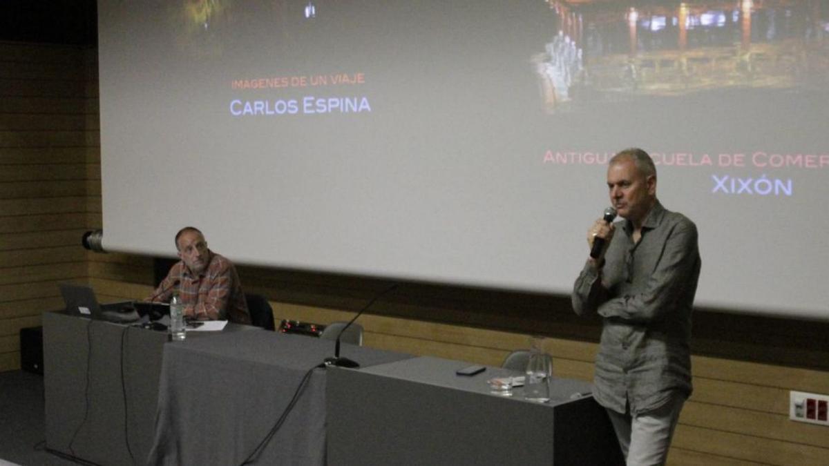 Carlos Espina inaugura el ciclo "Imágenes de un viaje" - La Nueva España