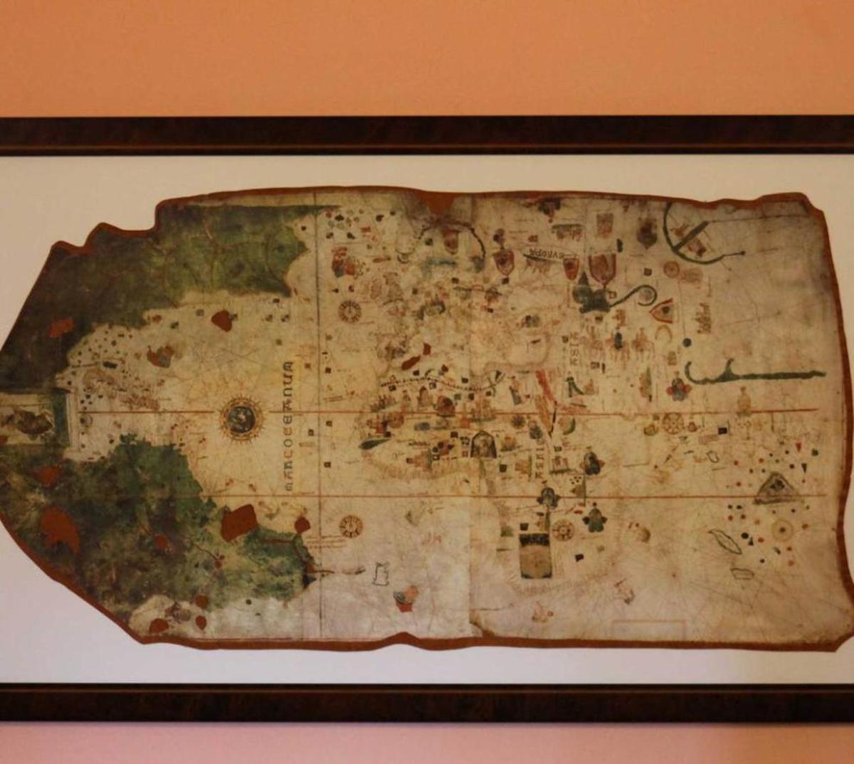 Salas viaja a través de los mapas