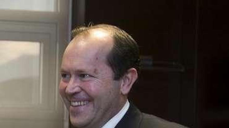 El pontevedrés Javier Domínguez releva al dimitido Luis Lamas al frente ...