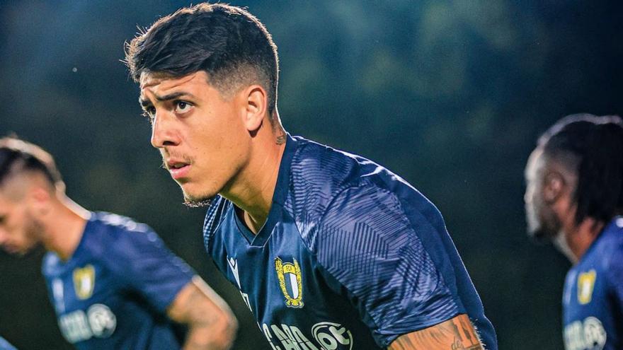 El Oviedo acelera el mercado - La Nueva España