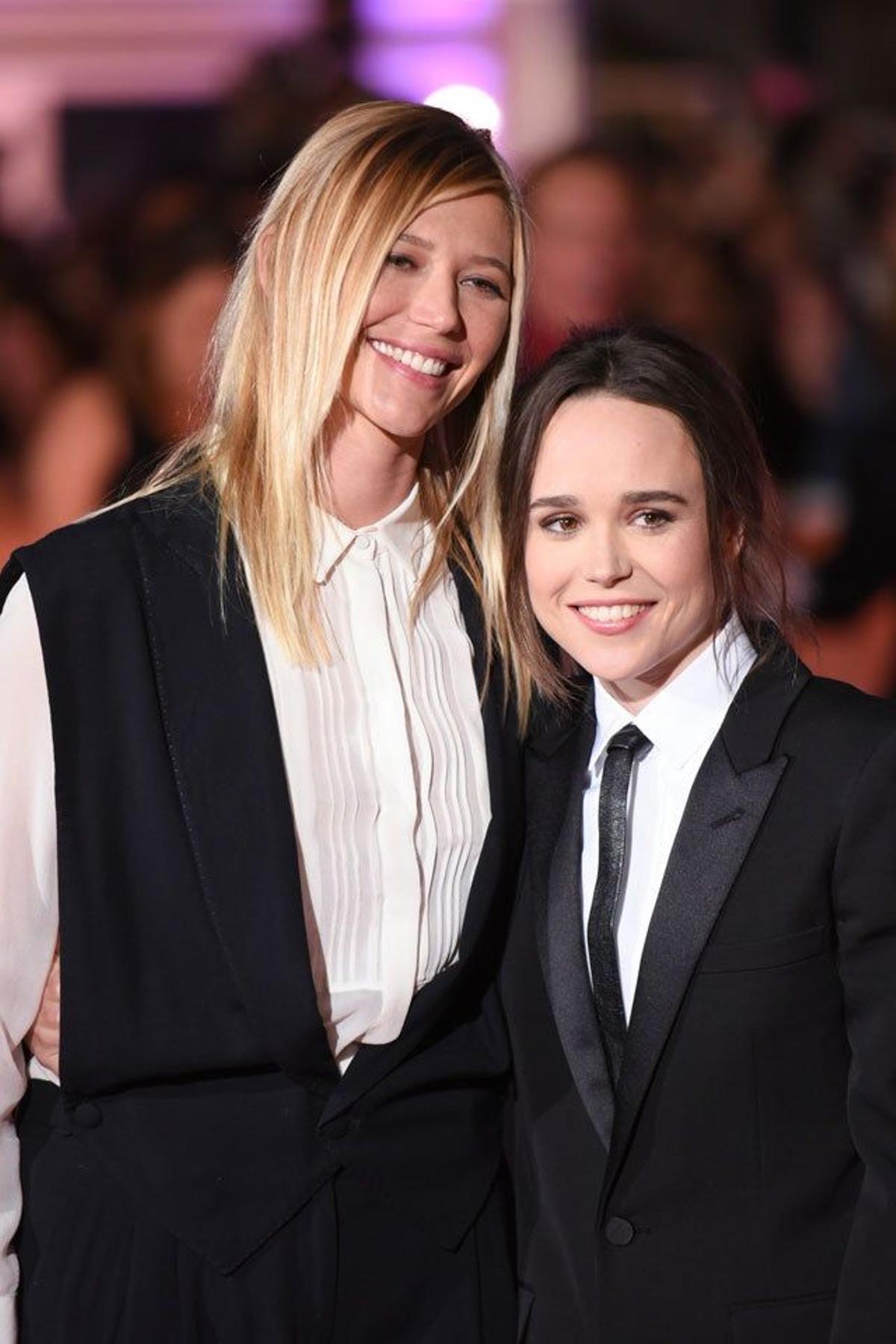Julianne Moore, Elle Fanning y Ethan Hawke hacen doblete para presentar ...