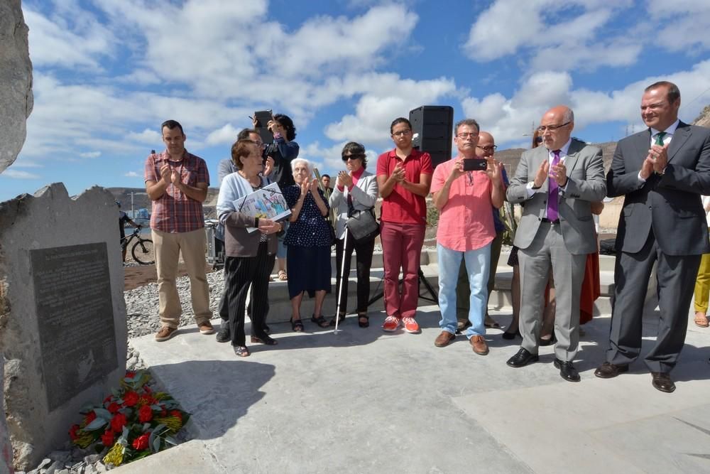Inauguración del monumento de homenaje a los represaliados del franquismo