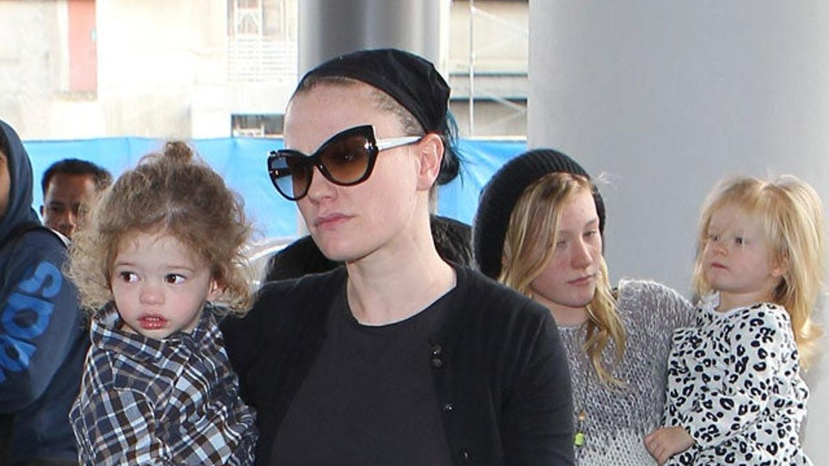 Anna Paquin y Stephen Moyer empiezan sus vacaciones navideñas en ...