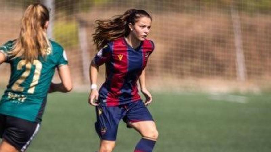 Esther Gómez, primer fichaje del Cacereño Femenino