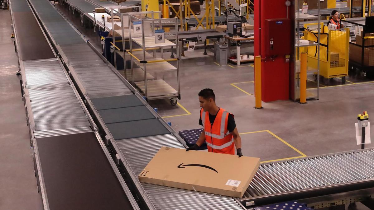 La plantilla de Amazon Onda sigue con el paro tras el nuevo «no» de la ...