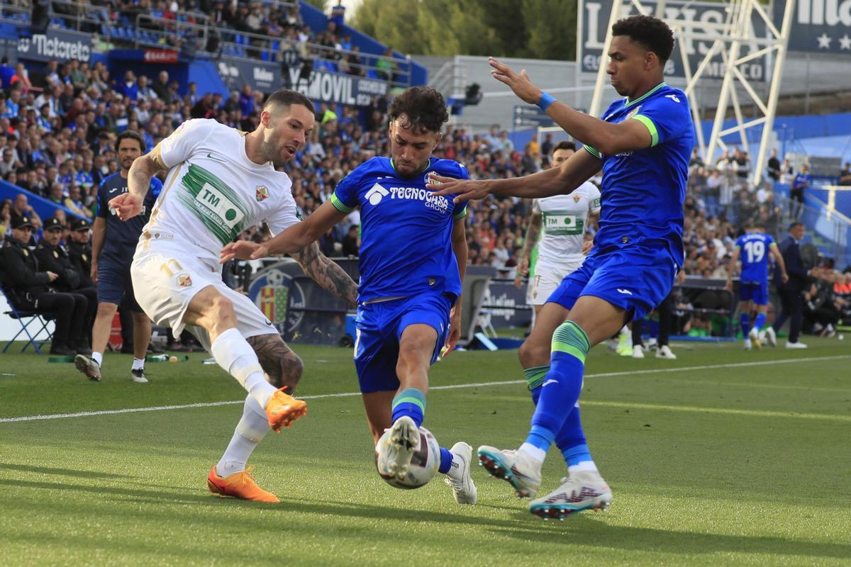 Resumen y goles del Getafe - Elche (1-1) partido de la jornada 35.