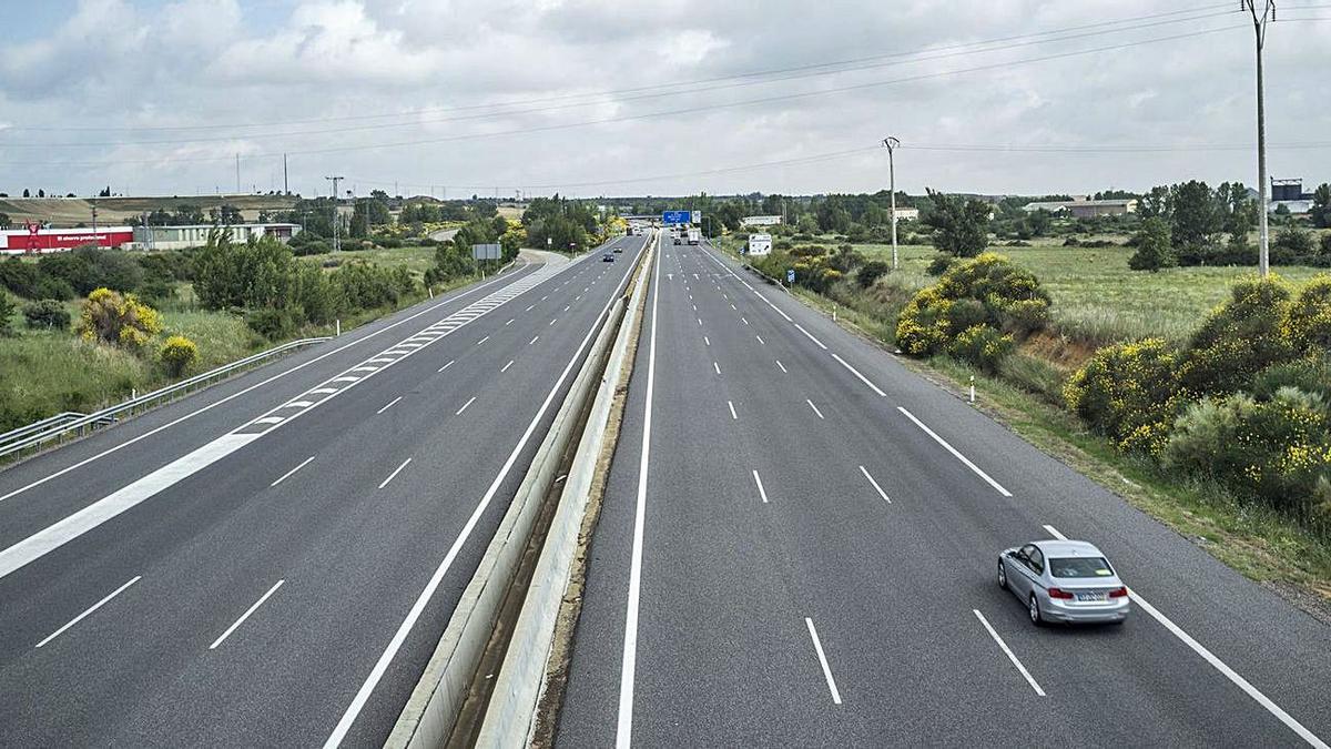 El Gobierno prevé peajes en las autovías para su mantenimiento - La ...