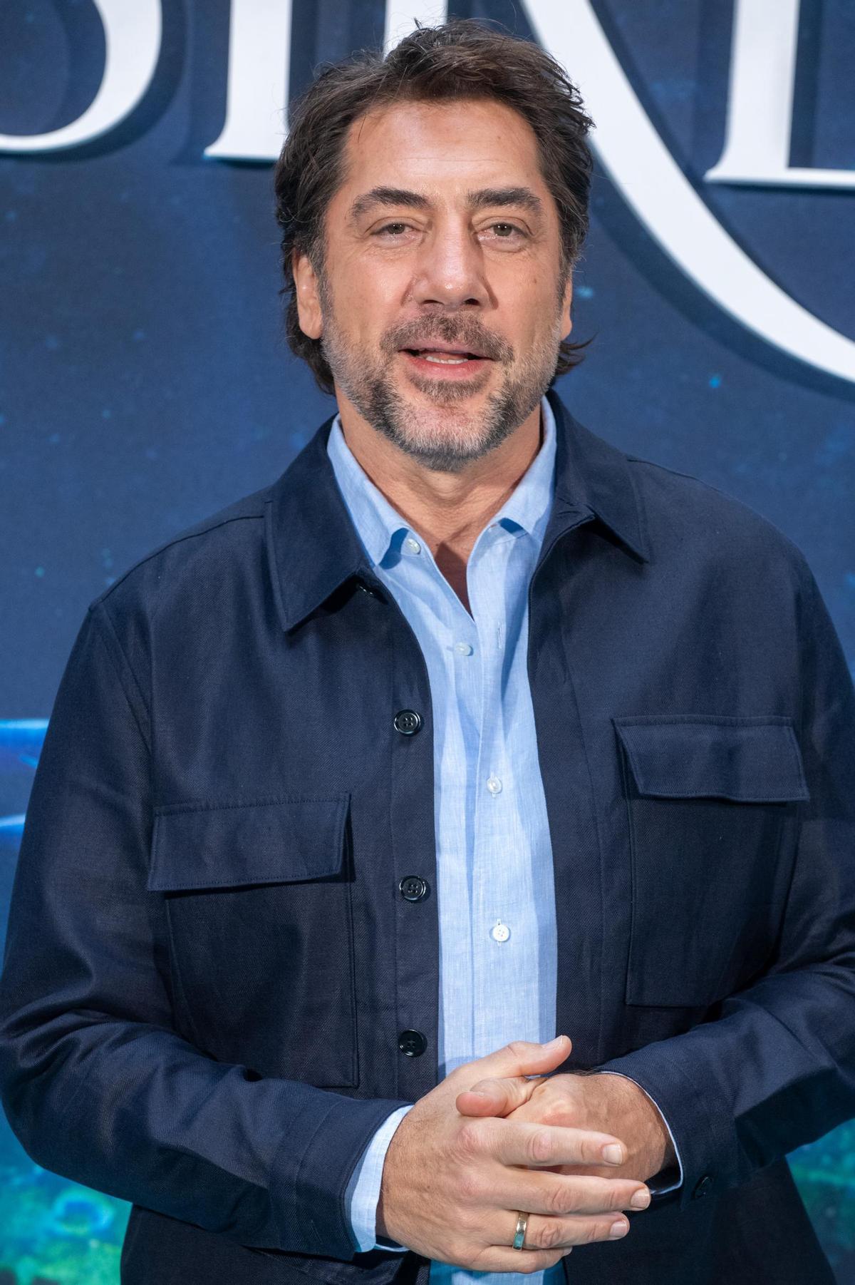 Javier Bardem posa durante la presentación de 'La Sirenita'.