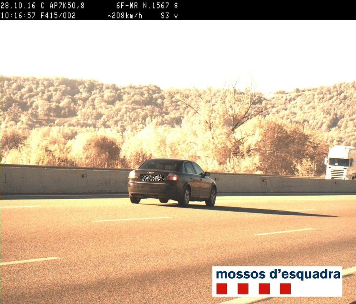 Denunciado un fitipaldi a 208 km/h por la AP7 y otro a 181 en la N-II