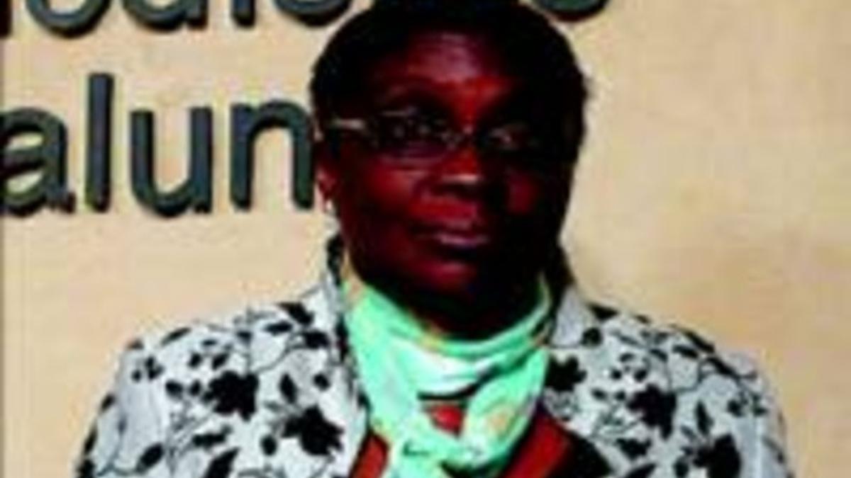 Reine Alapini-Gansou: "Hay gobiernos democráticos que violan y reprimen ...